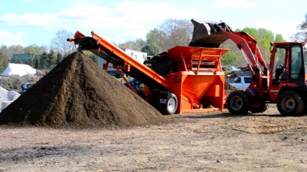 EZ-Screen 1200 XLS: Portable Screener With Conveyor System